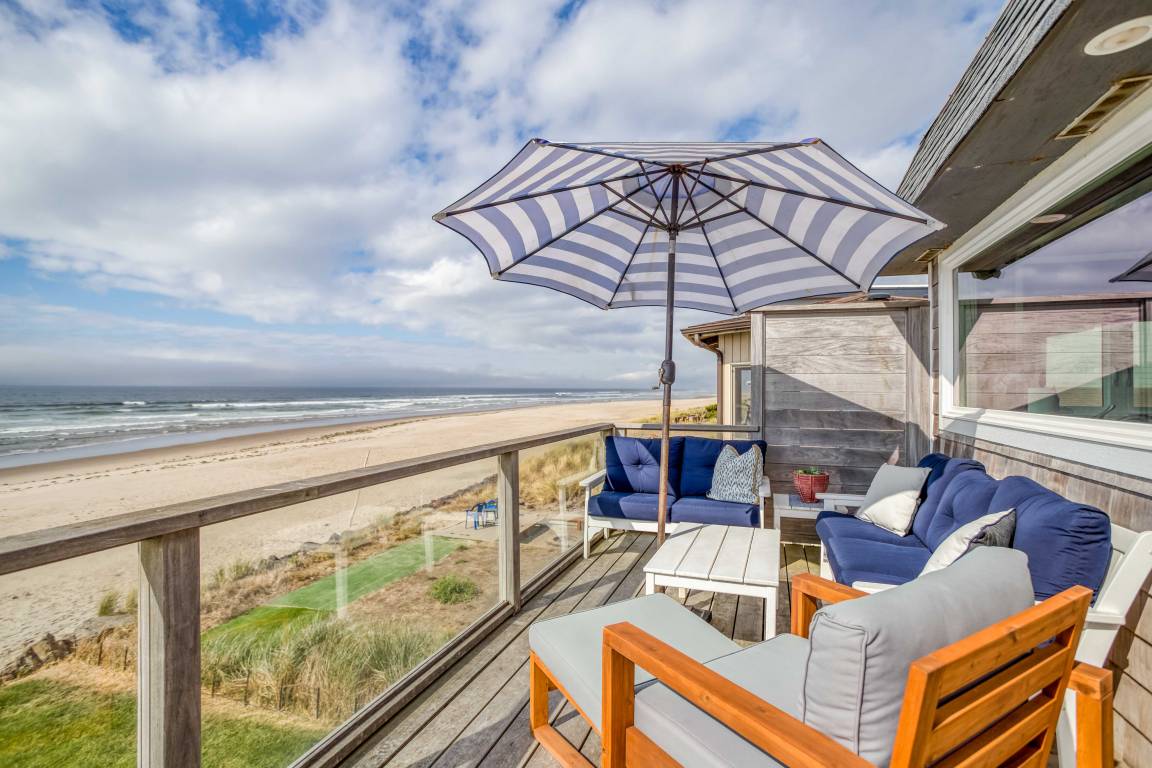 162 M² House ∙ 3 Bedrooms ∙ 10 Guests - Rockaway Beach, OR
