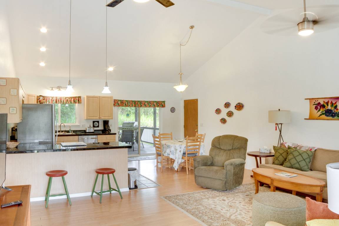 145 M² House ∙ 2 Bedrooms ∙ 8 Guests - Pāhoa, HI