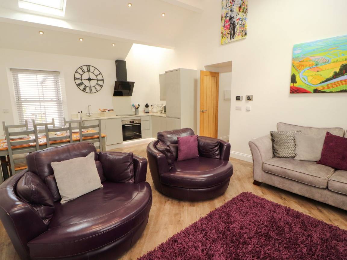 Cottage ∙ 2 Bedrooms ∙ 4 Guests - Carnforth