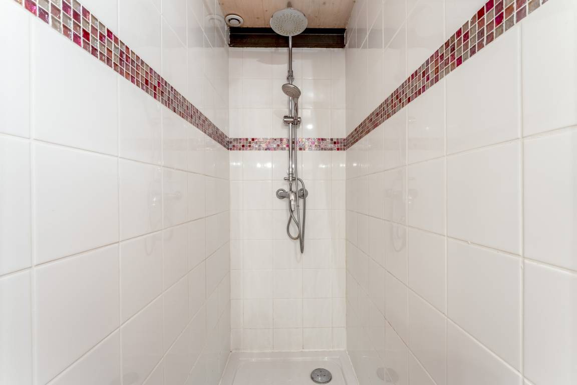 20 M² Chambre D'hôtes ∙ 2 Chambres ∙ 4 Personnes - Bagnols-sur-Cèze