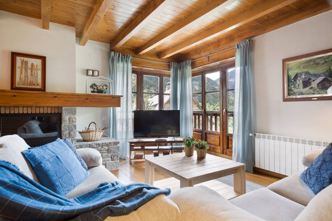 93 M² Apartamento ∙ 2 Habitaciones ∙ 5 Huéspedes - Salardú