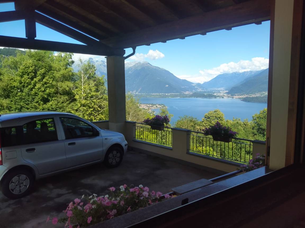 90 M² House ∙ 2 Bedrooms ∙ 4 Guests - Colico