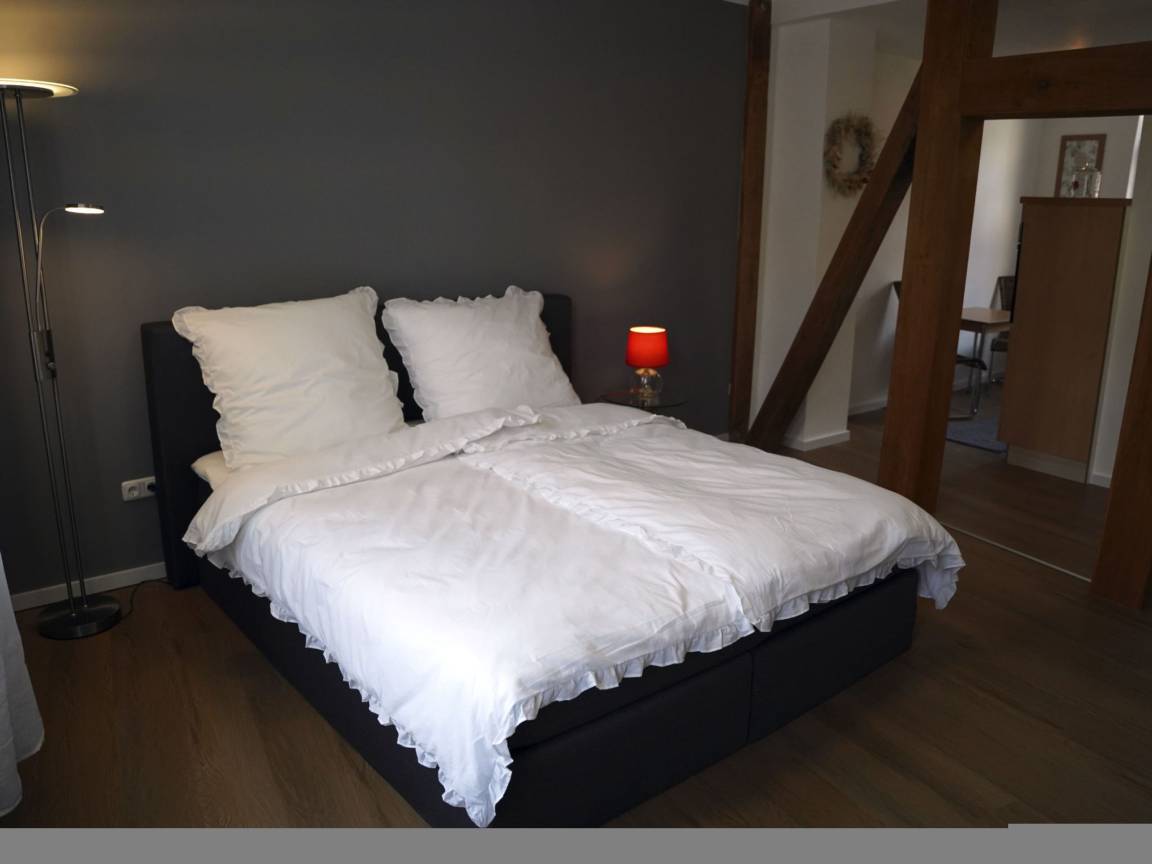 36 M² Ferienwohnung ∙ 1 Schlafzimmer ∙ 2 Gäste - Hameln