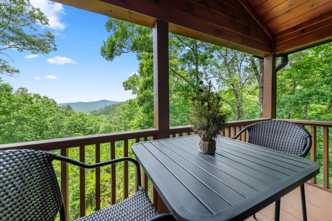 205 M² Cabaña ∙ 3 Habitaciones ∙ 6 Huéspedes - Mineral Bluff, GA