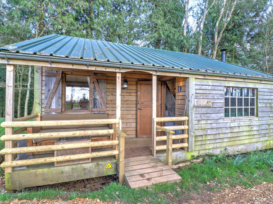 Cottage ∙ 2 Bedrooms ∙ 6 Guests - Bourton-on-the-Water