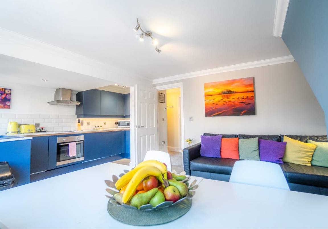 50 M² Apartment ∙ 2 Bedrooms ∙ 6 Guests - Brighton Marina