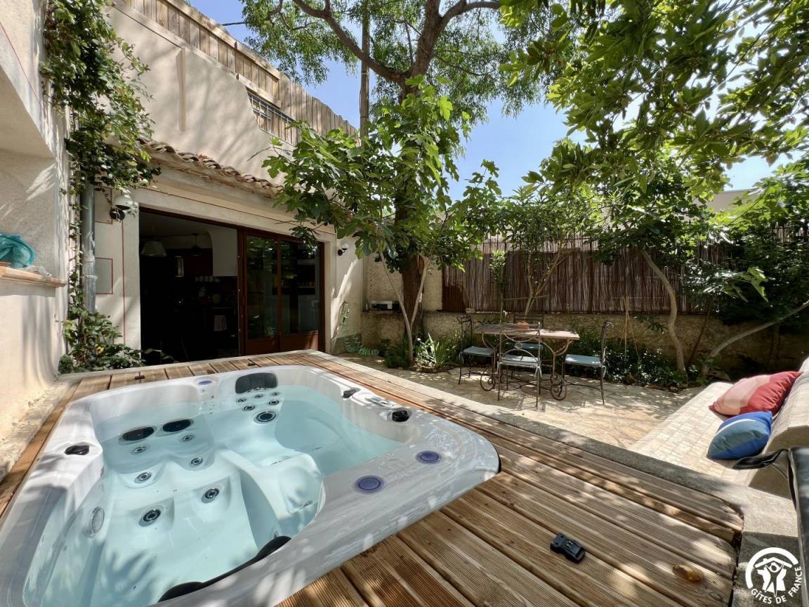 60 M² Gîte ∙ 2 Chambres ∙ 4 Personnes - Capestang