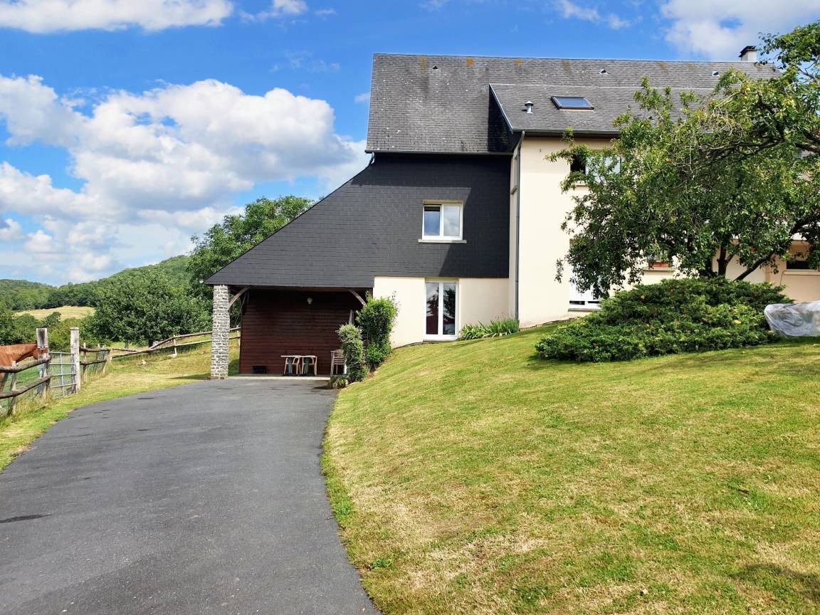 70 M² House ∙ 2 Bedrooms ∙ 4 Guests - Clécy