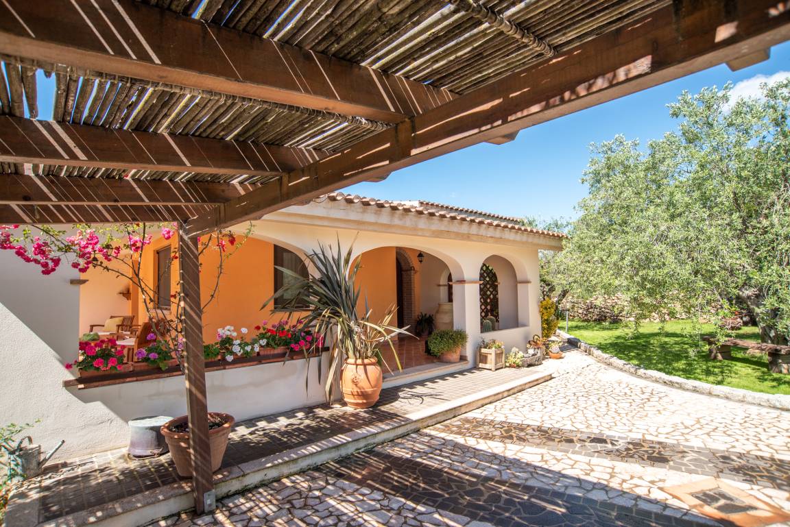 105 M² Villa ∙ 3 Chambres ∙ 5 Personnes - Orosei
