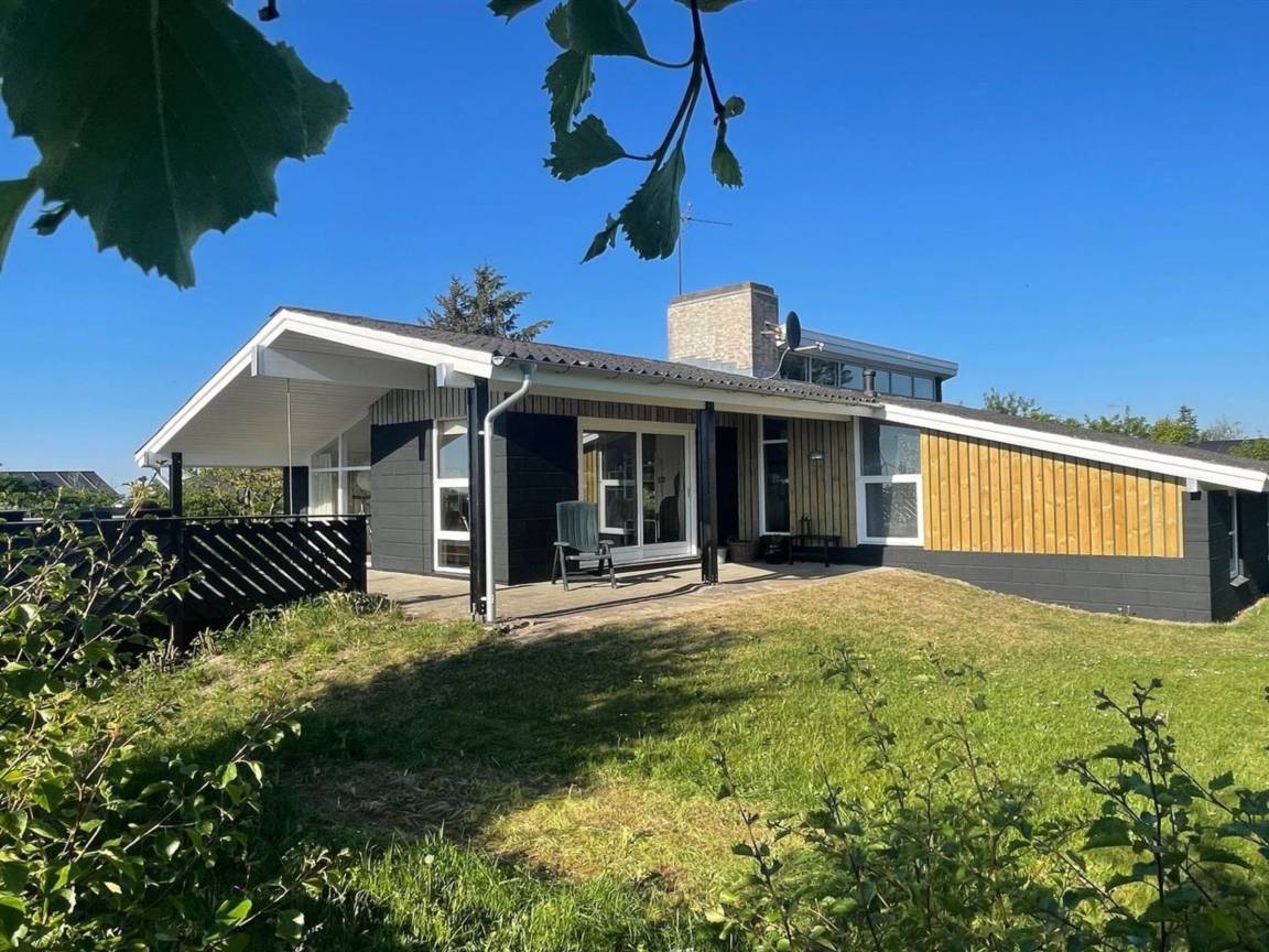 80 M² Ferienhaus ∙ 1 Schlafzimmer ∙ 6 Gäste - Hirtshals