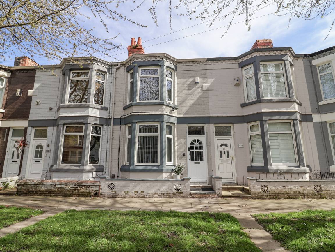 Cottage ∙ 4 Bedrooms ∙ 9 Guests - Guernsey