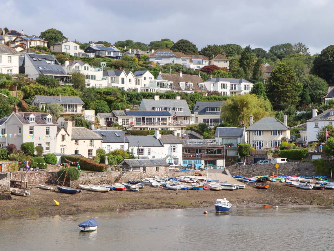 Cottage ∙ 3 Bedrooms ∙ 6 Guests - Noss Mayo