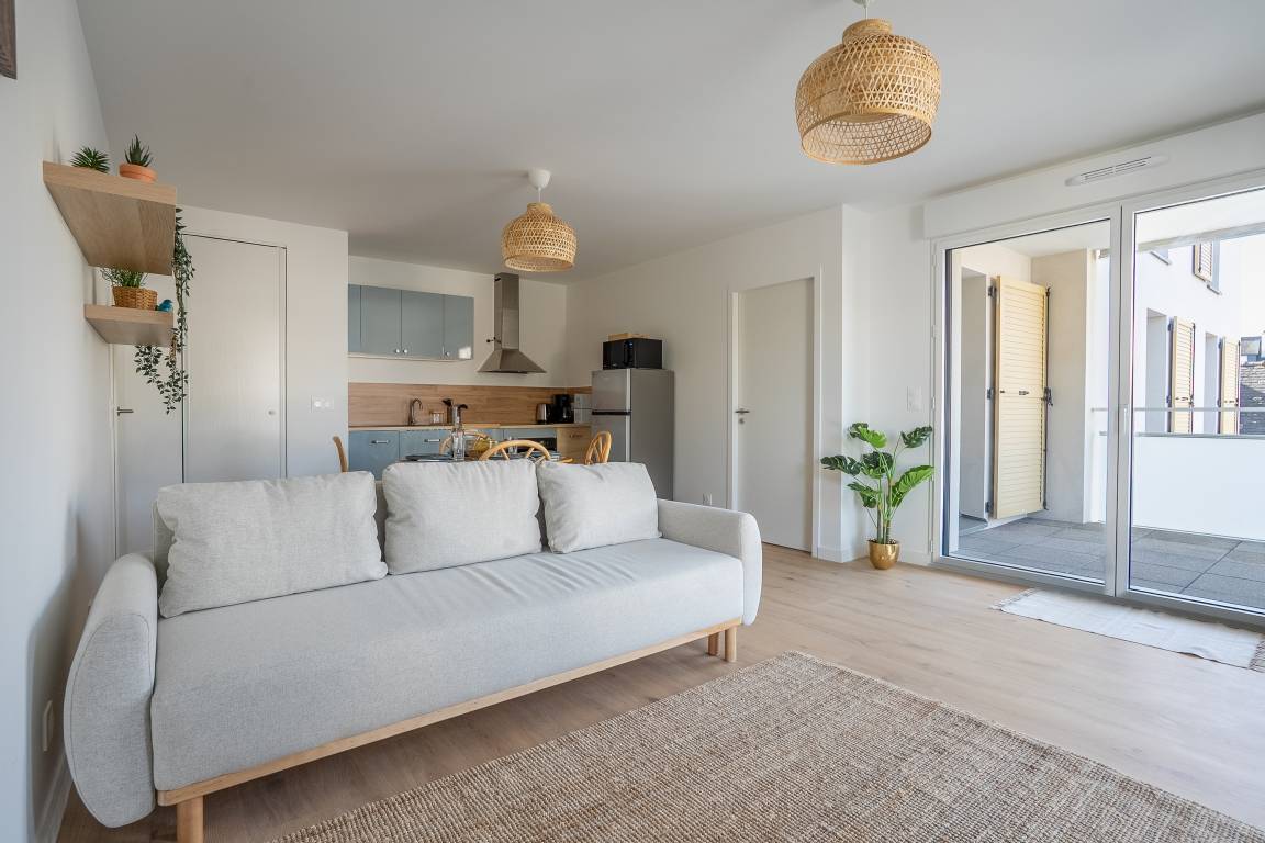 61 M² Huoneisto ∙ 2 Makuuhuonetta ∙ 6 Vierasta - Belz