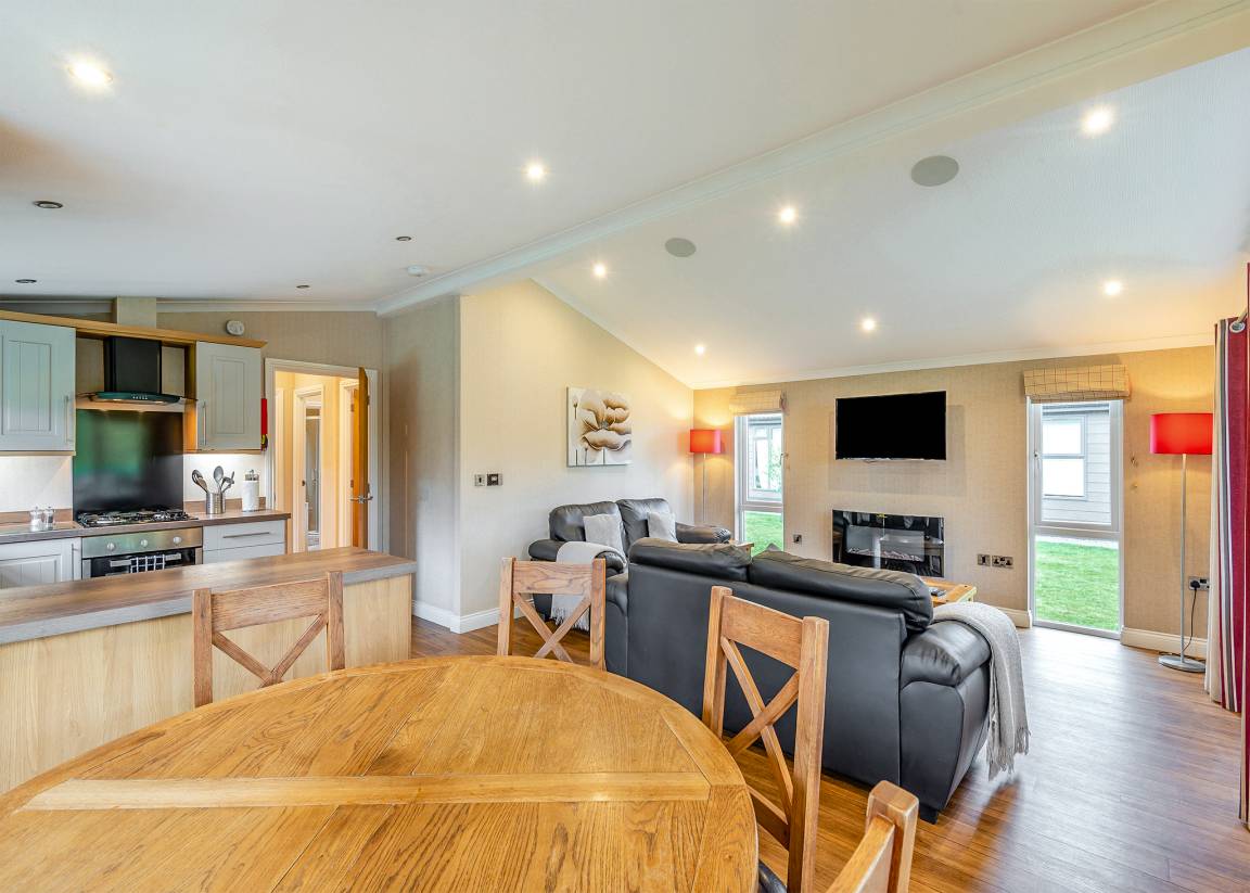 Chalet ∙ 2 Bedrooms ∙ 4 Guests - Woodhall Spa