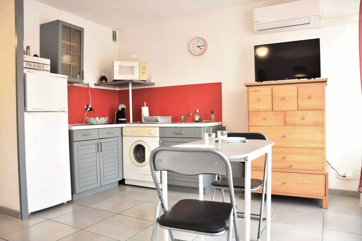 27 M² Ferienwohnung ∙ 1 Schlafzimmer ∙ 4 Gäste - Narbonne