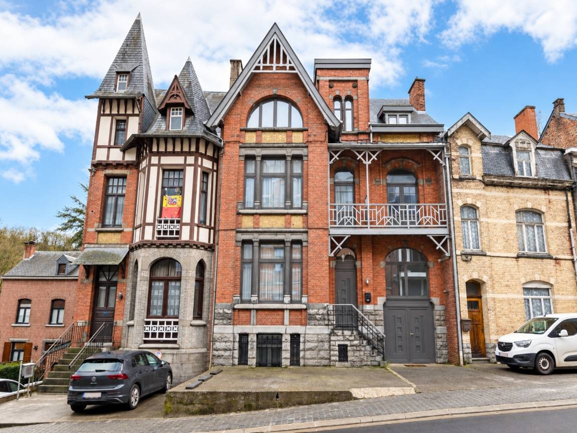 230 M² Maison De Vacances ∙ 4 Chambres ∙ 9 Personnes - Dinant