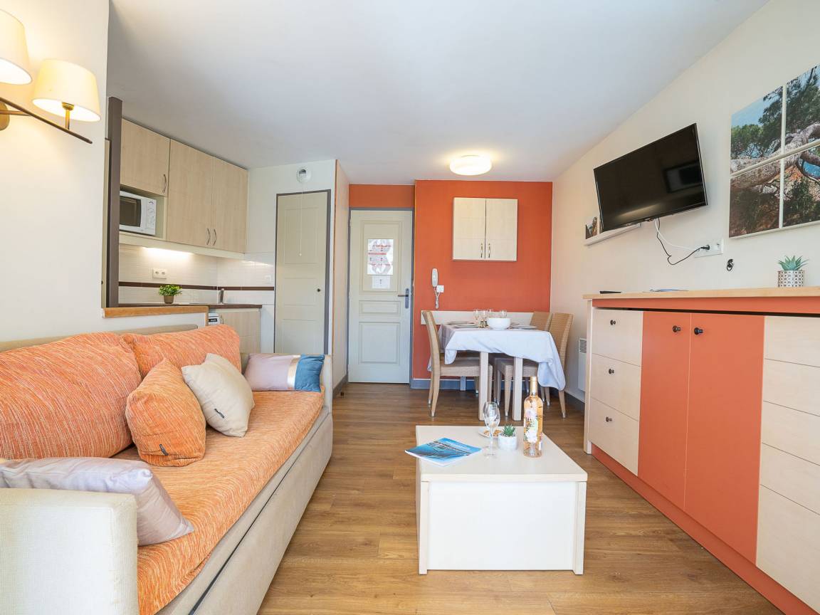 28 M² House ∙ 1 Bedroom ∙ 4 Guests - Saint-Raphaël