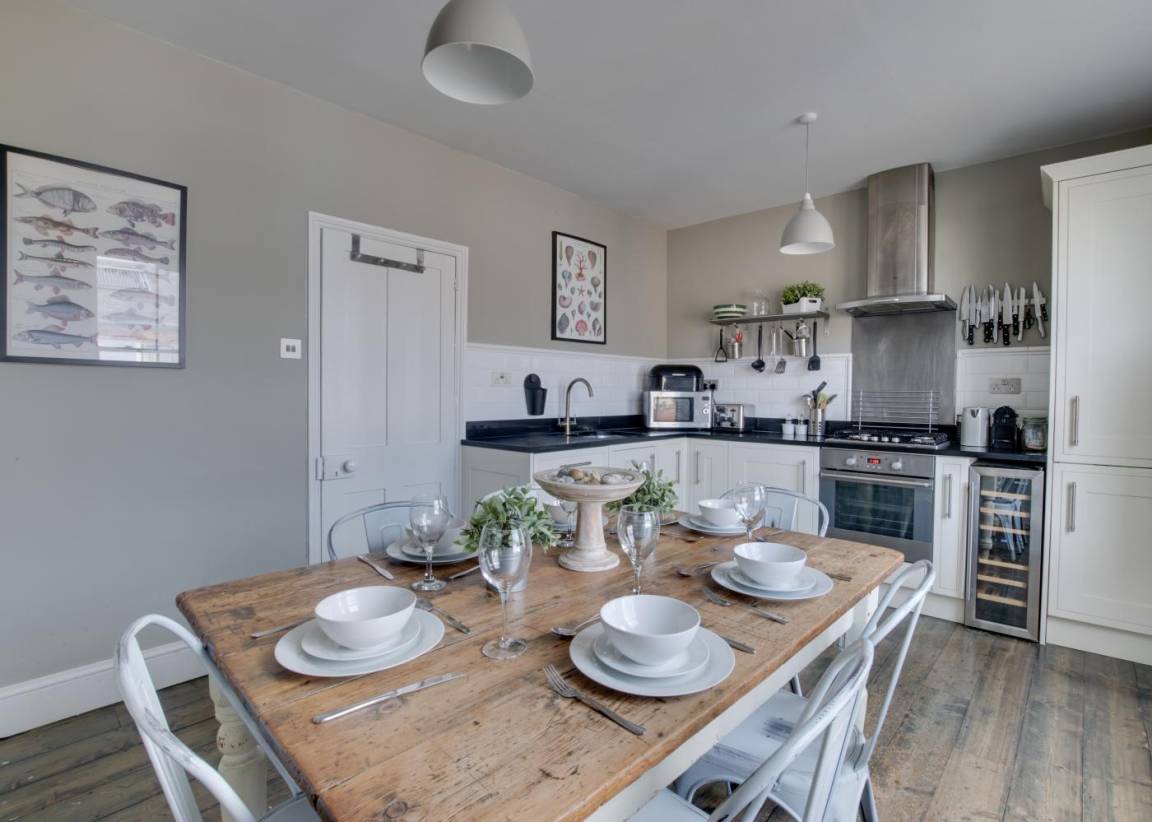 Cottage ∙ 4 Bedrooms ∙ 7 Guests - Aldeburgh