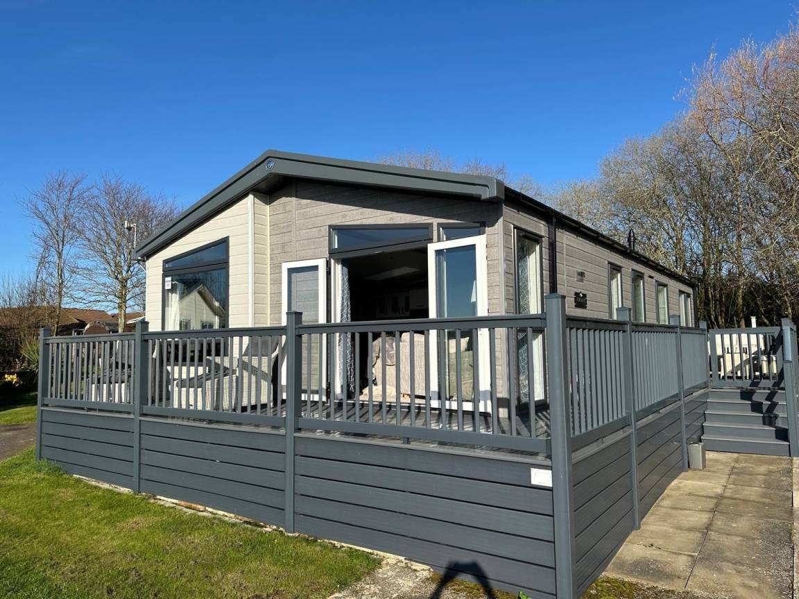 90 M² Cabin ∙ 3 Bedrooms ∙ 9 Guests - Hunstanton