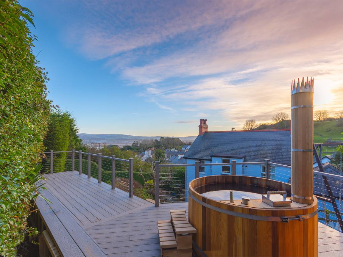 Cottage ∙ 7 Bedrooms ∙ 14 Guests - Aberdovey