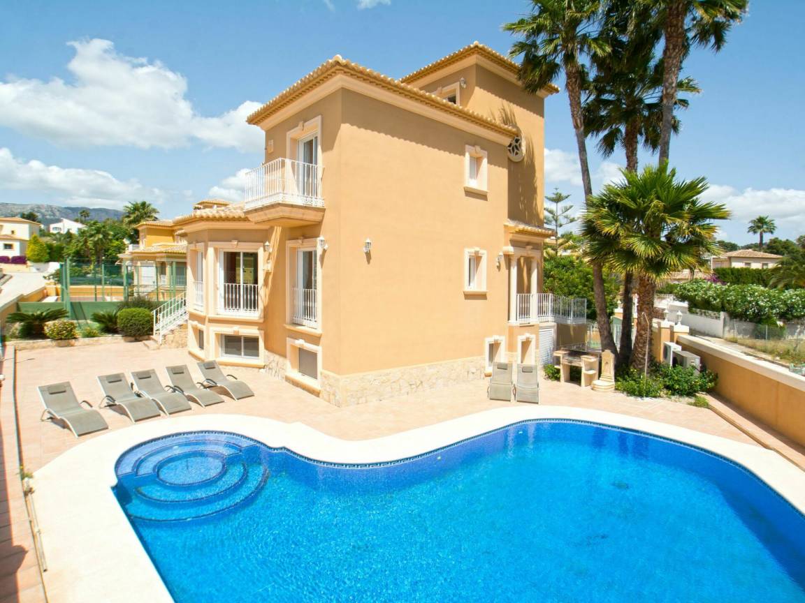 326 M² Villa ∙ 8 Habitaciones ∙ 17 Huéspedes - Calpe