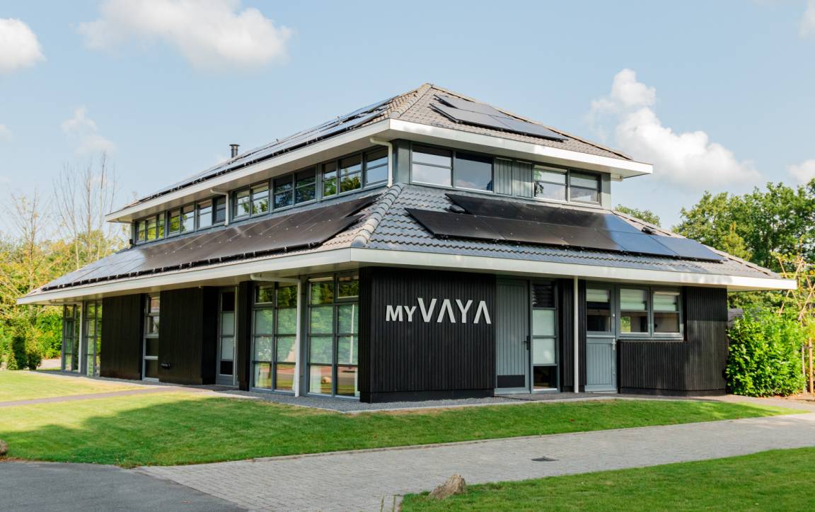 300 M² House ∙ 7 Bedrooms ∙ 14 Guests - Friesland