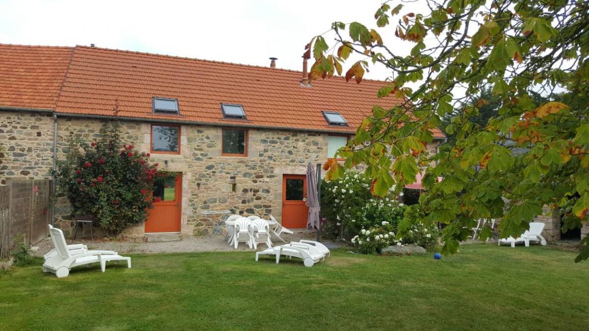 86 M² Gîte ∙ 3 Chambres ∙ 6 Personnes - Erquy