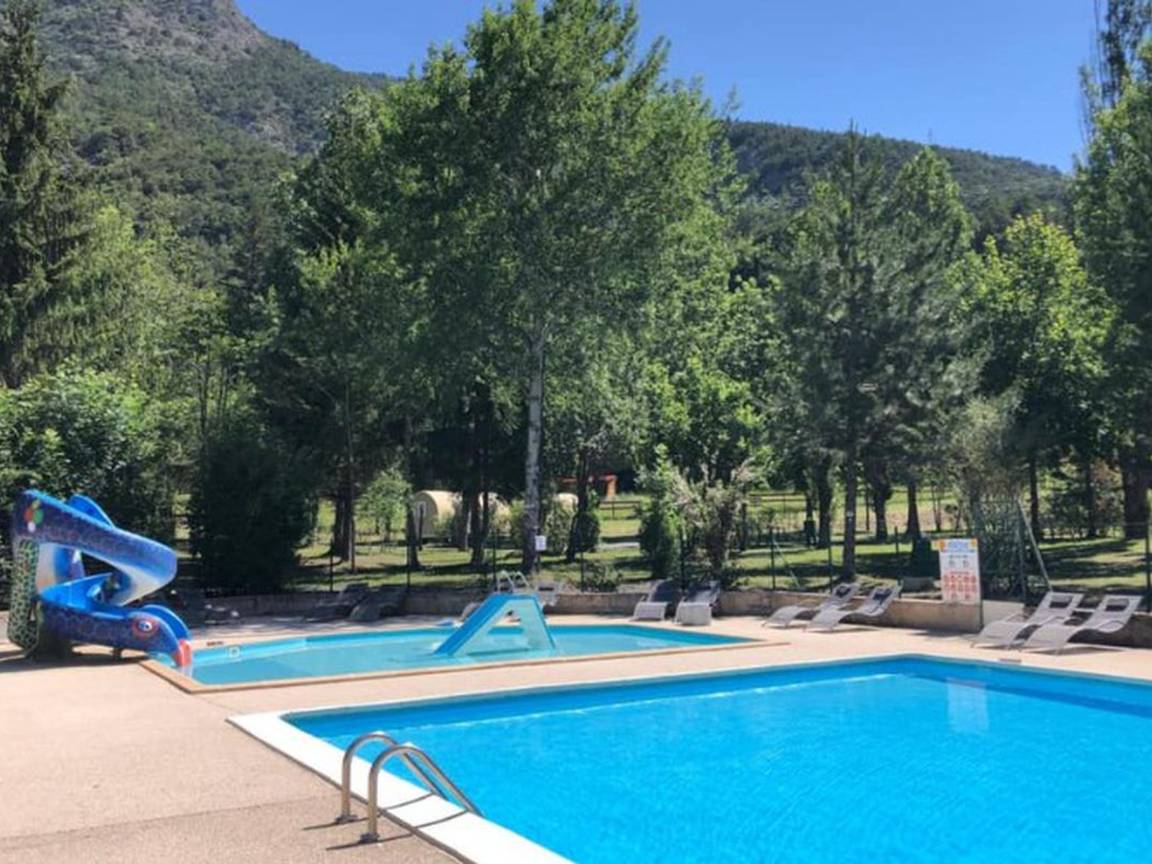 35 M² Chalet ∙ 2 Chambres ∙ 2 Personnes - Seyne