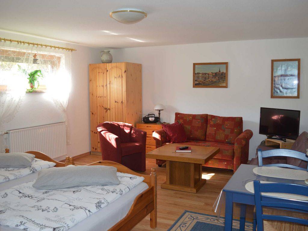 20 M² Privatzimmer ∙ 1 Schlafzimmer ∙ 3 Gäste - Neustadt in Holstein
