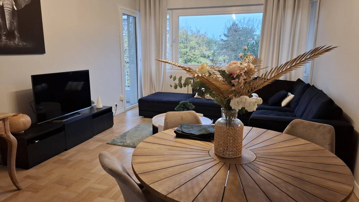 85 M² Apartamento ∙ 2 Quartos ∙ 4 Hóspedes - Kortrijk