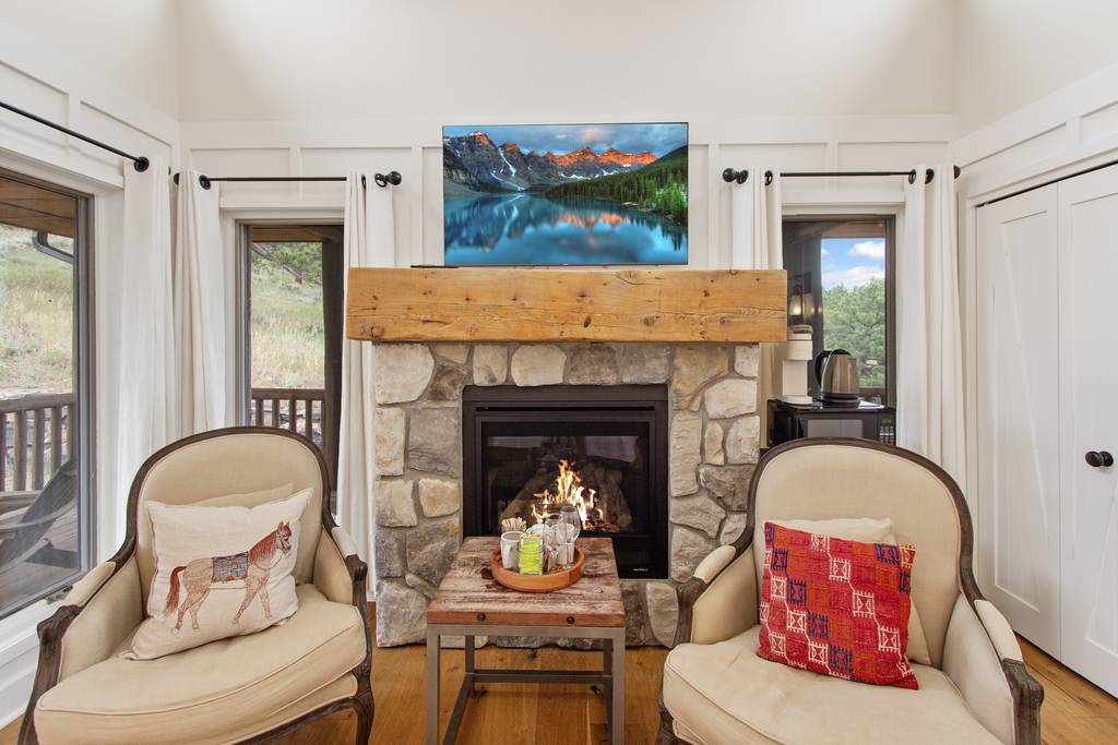 Cabin ∙ 1 Bedroom ∙ 2 Guests - Allenspark, CO