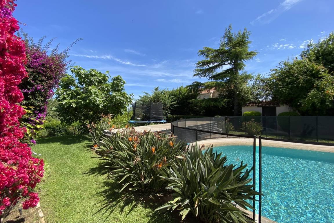 180 M² Villa ∙ 5 Schlafzimmer ∙ 10 Gäste - Antibes