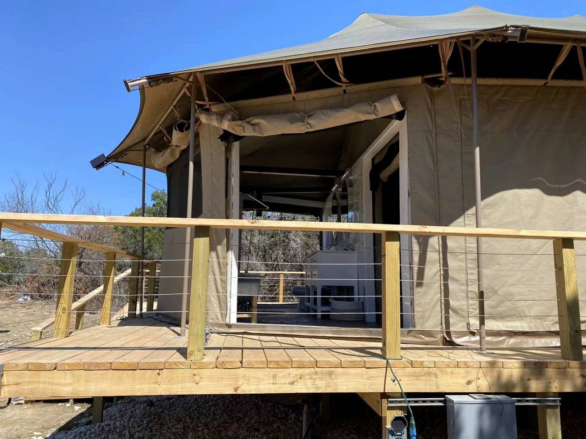 Camping-unterkunft ∙ 1 Schlafzimmer ∙ 4 Gäste - Marble Falls, TX