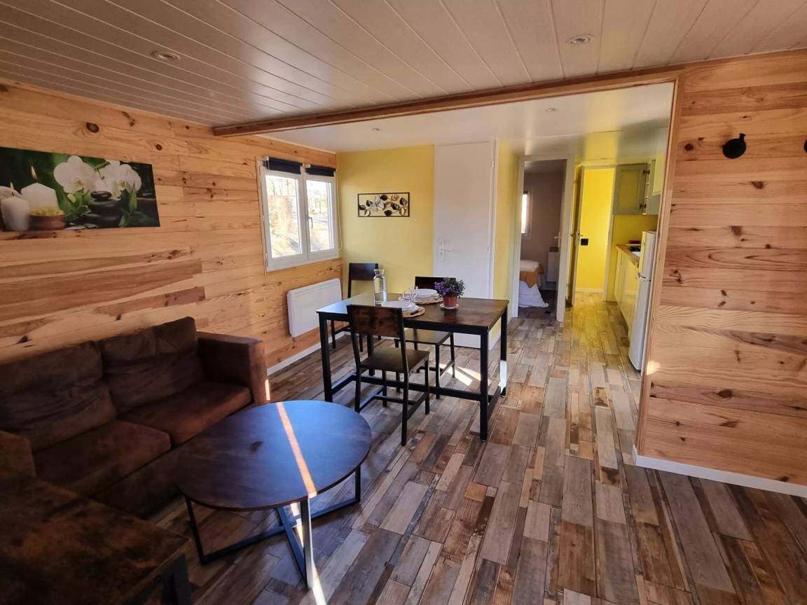 28 M² Caravan ∙ 2 Bedrooms ∙ 4 Guests - Dordogne