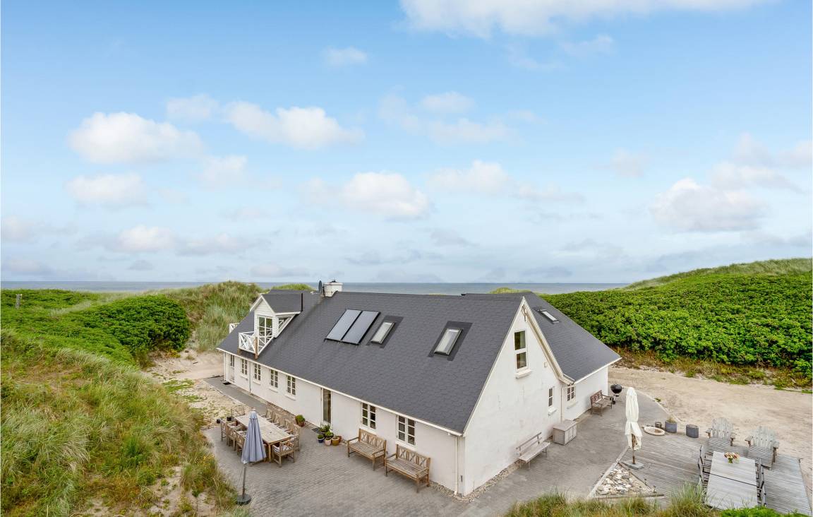 200 M² Ferienhaus ∙ 6 Schlafzimmer ∙ 12 Gäste - Lemvig