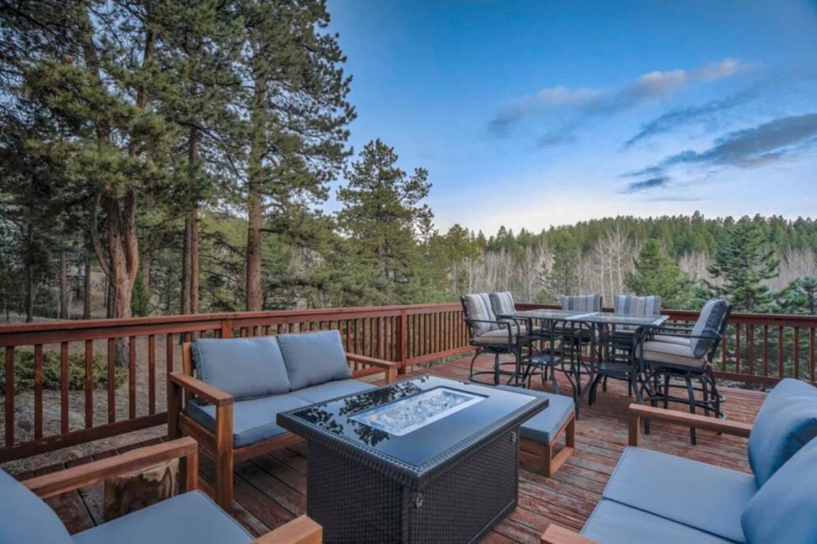 213 M² House ∙ 5 Bedrooms ∙ 12 Guests - Woodland Park, CO