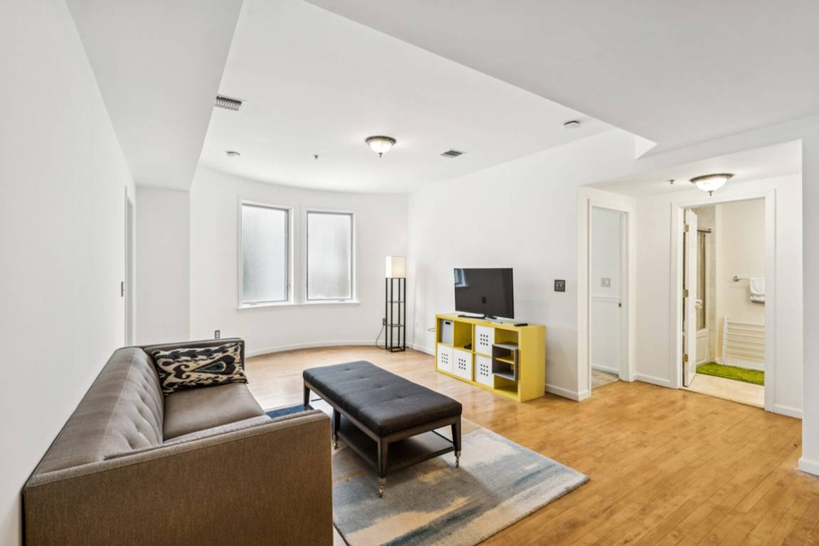 101 M² Apartment ∙ 2 Bedrooms ∙ 3 Guests - Union City, NJ