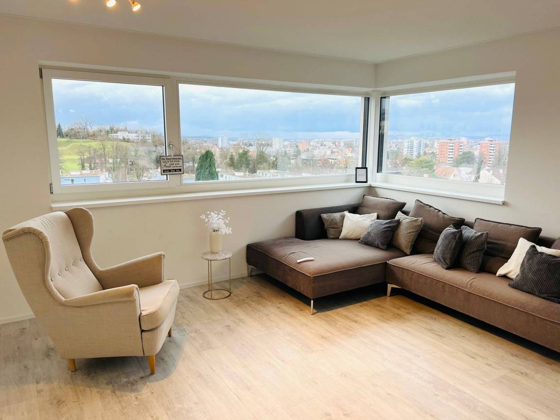300 M² Casa ∙ 5 Habitaciones ∙ 10 Huéspedes - Basel