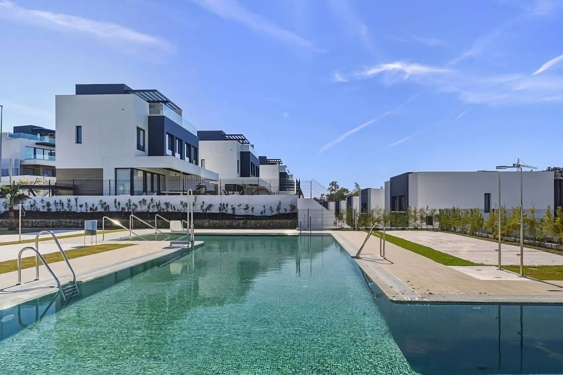 150 M² House ∙ 3 Bedrooms ∙ 6 Guests - Puerto Banús