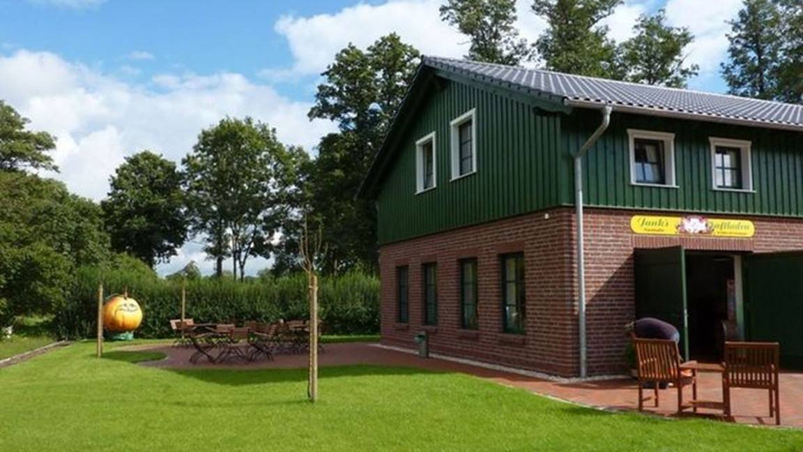 77 M² Ferienwohnung ∙ 2 Schlafzimmer ∙ 4 Gäste - Burg (Spreewald)