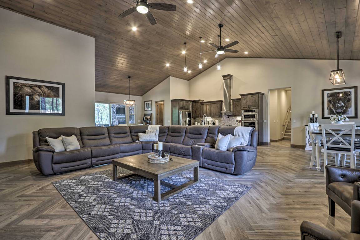 289 M² House ∙ 5 Bedrooms ∙ 12 Guests - Show Low, AZ