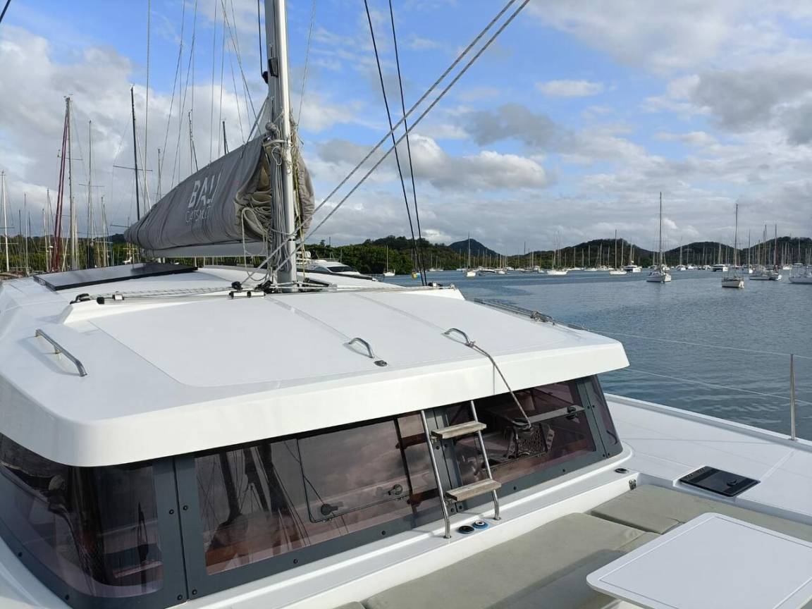 12 M² Houseboat ∙ 4 Bedrooms ∙ 8 Guests - Martinique