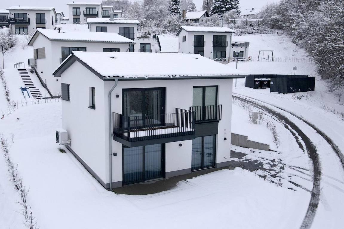 90 M² Ferienhaus ∙ 2 Schlafzimmer ∙ 4 Gäste - Brilon