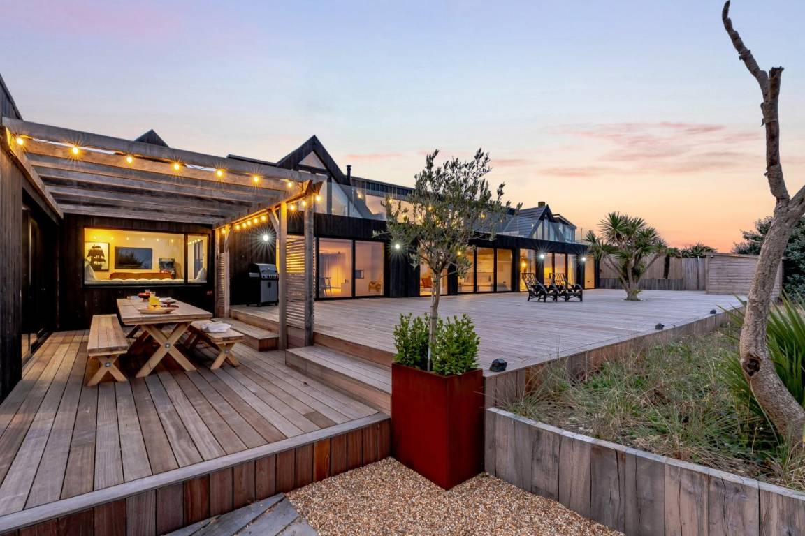 Cottage ∙ 5 Bedrooms ∙ 12 Guests - Hastings, UK