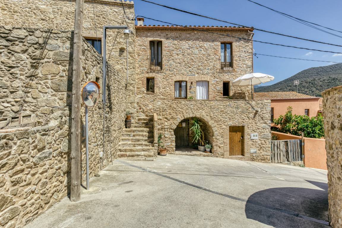 100 M² Maison De Vacances ∙ 3 Chambres ∙ 6 Personnes - Cantallops