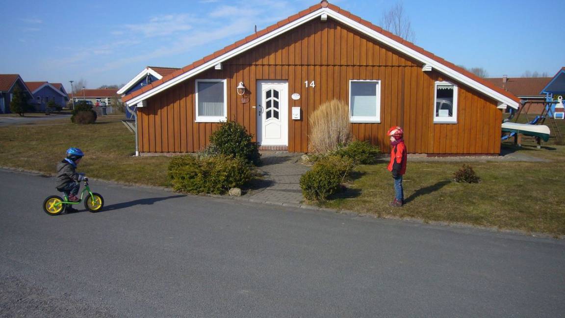 90 M² Ferienhaus ∙ 3 Schlafzimmer ∙ 6 Gäste - Otterndorf