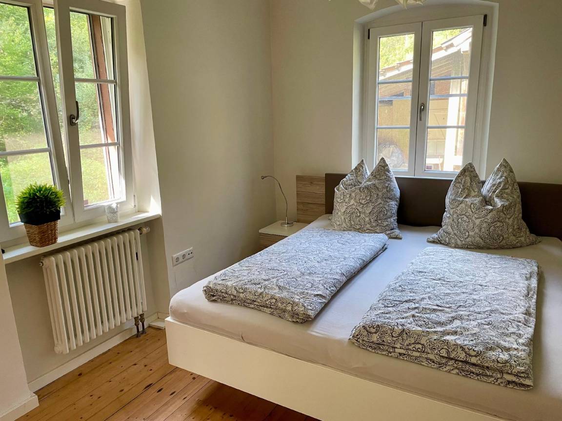 125 M² Ferienhaus ∙ 2 Schlafzimmer ∙ 6 Gäste - Schopfheim
