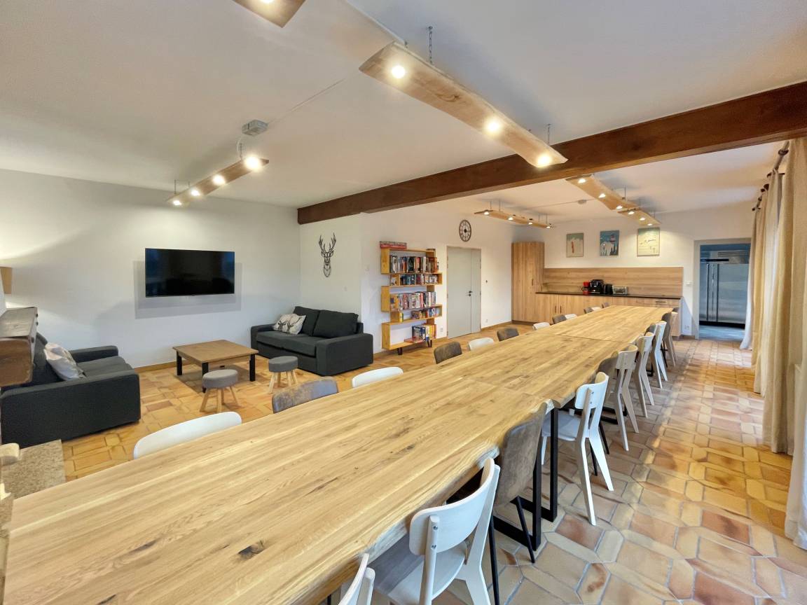 500 M² Cottage ∙ 6 Bedrooms ∙ 15 Guests - Alps
