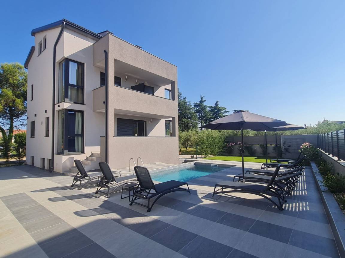 250 M² House ∙ 4 Bedrooms ∙ 5 Guests - Vrsar