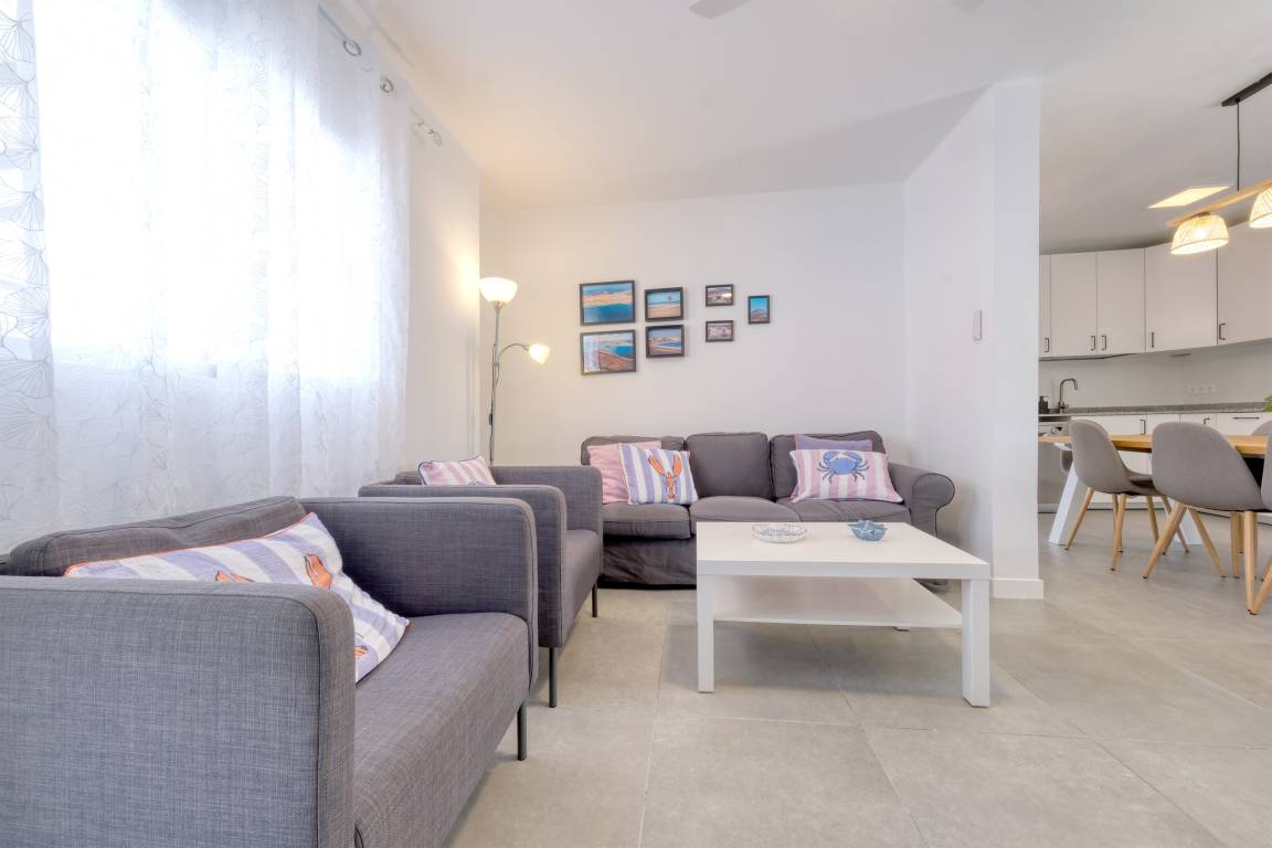 108 M² House ∙ 4 Bedrooms ∙ 8 Guests - Lanzarote Airport (ACE)